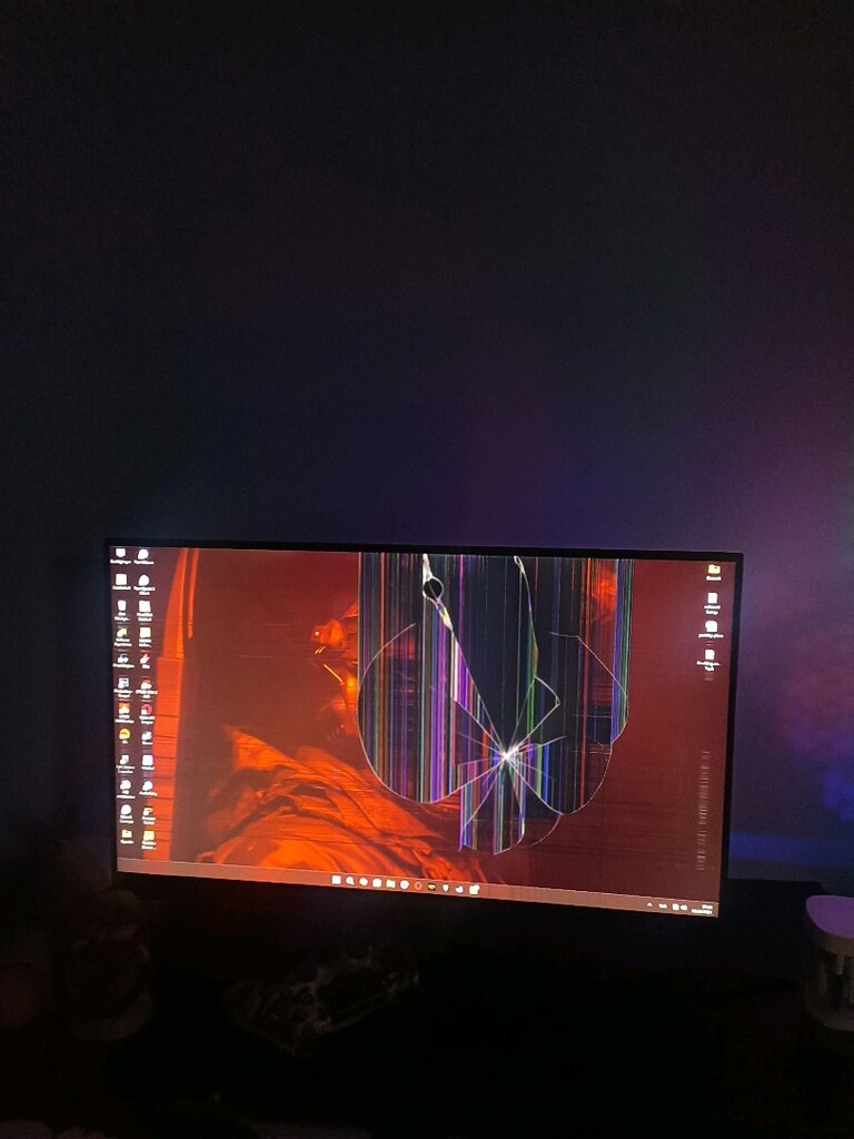 Casper Excalibur 24 inç 200hz monitör hasarli | Türkiye'deki İkinci El ...