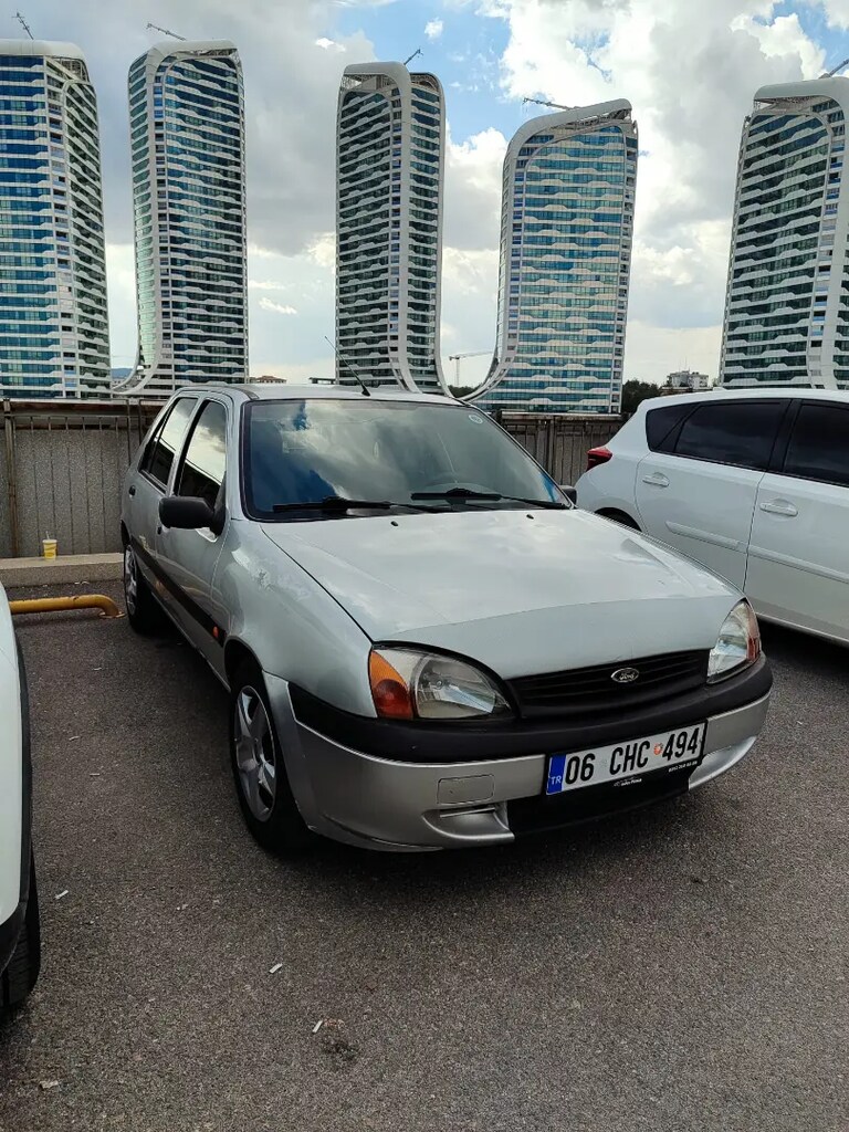 Ford Fiesta Flair 2001 model - Araba - 1681872588