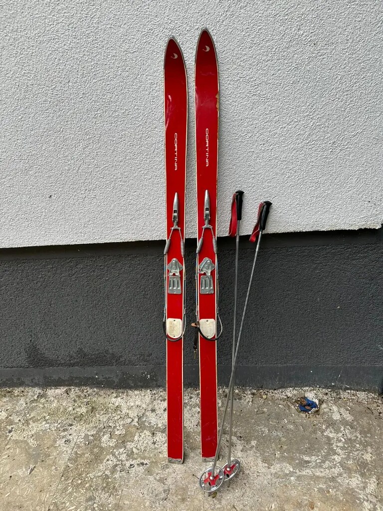Antika eski nostalji masif ahşap kayak takımı profilime bakın - letgo ...