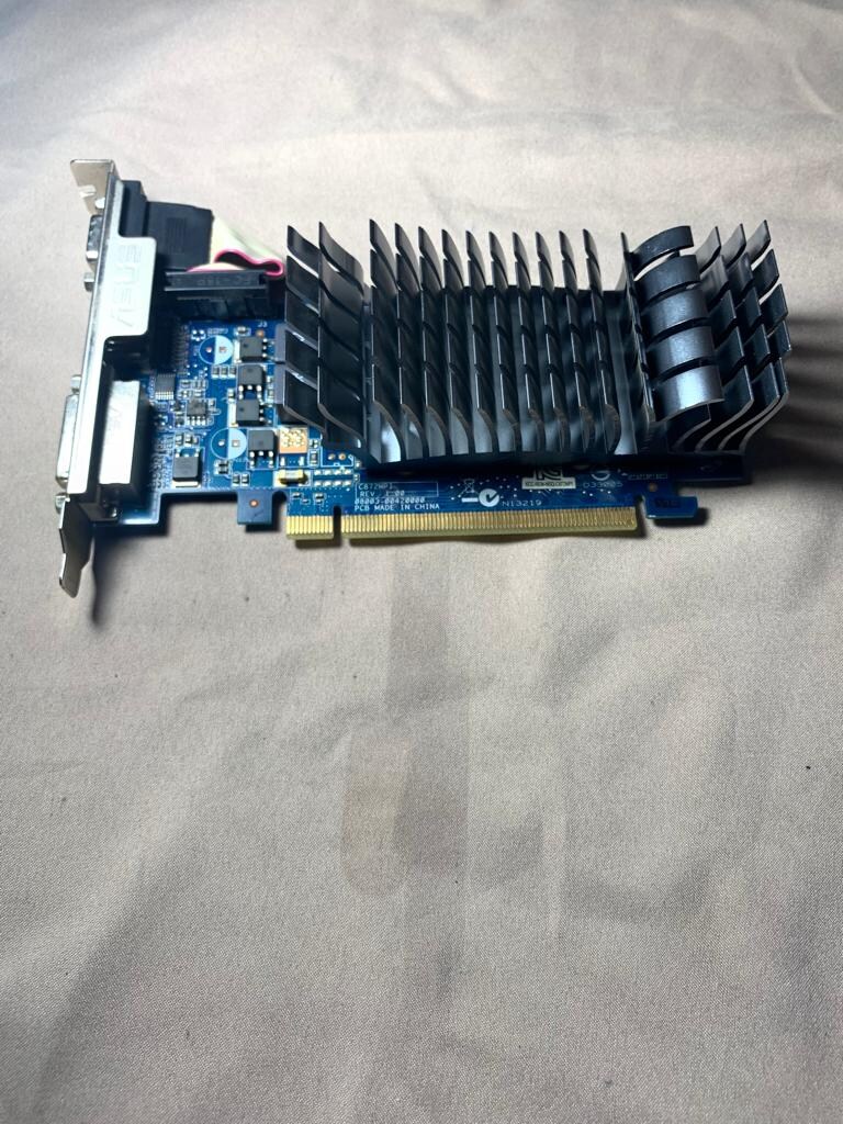 ASUS EN210 1 GB 64 BİT DDR3 EKRAN KARTI - Sıfırından Uygun Fiyata Al
