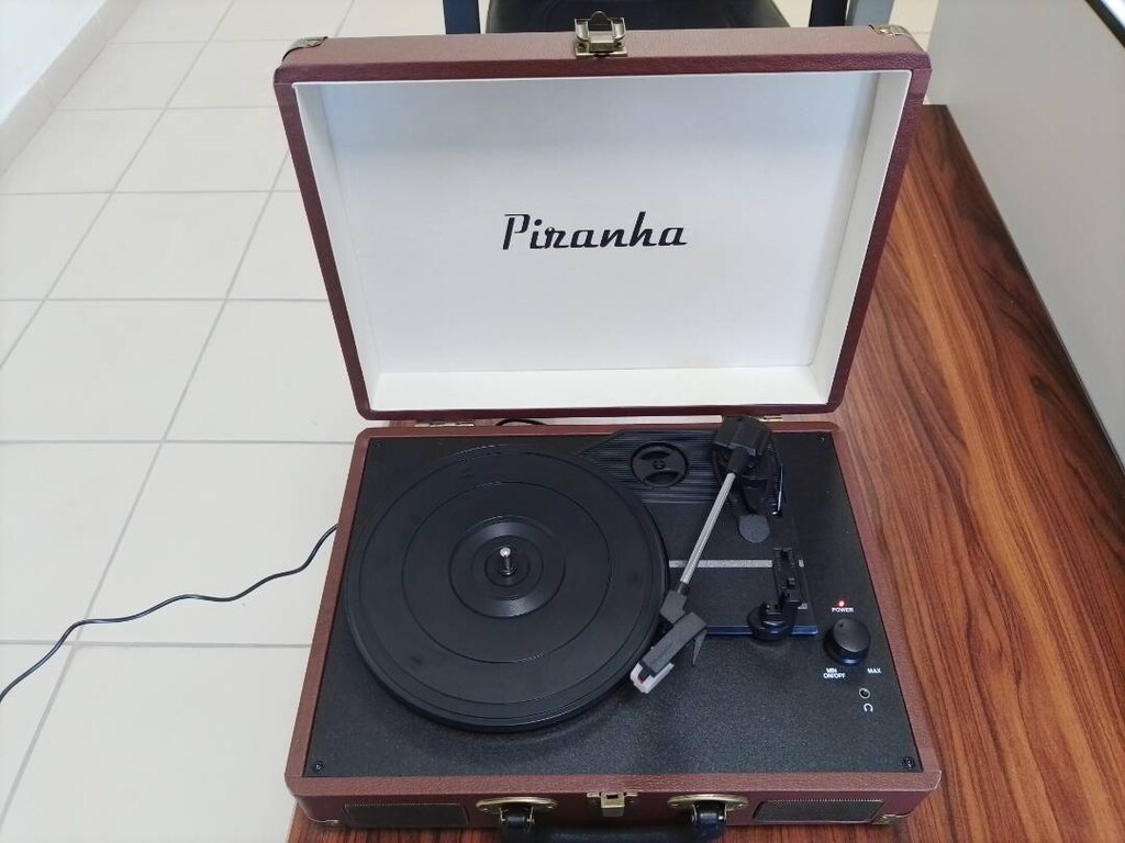 Piranha pikap plak çalar - Kulaklık ve Ses Sistemleri - 1691500634