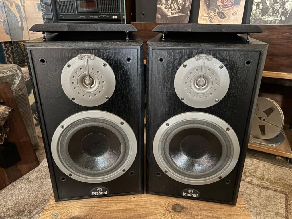 MAGNAT Art Nr - 114 102 > 80-160 WATT ( 4-8 OHM ) bass Reflex speaker ...