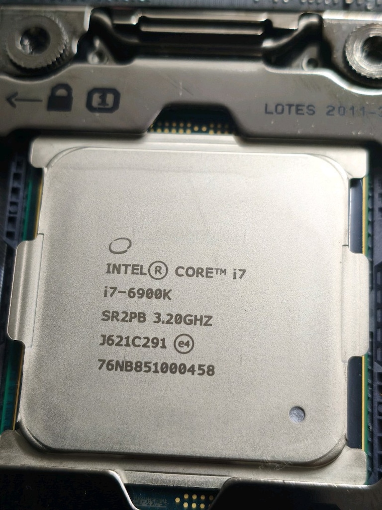 intel i7 6900k işlemci - letgo'dan Sıfırından Uygun Fiyata Al
