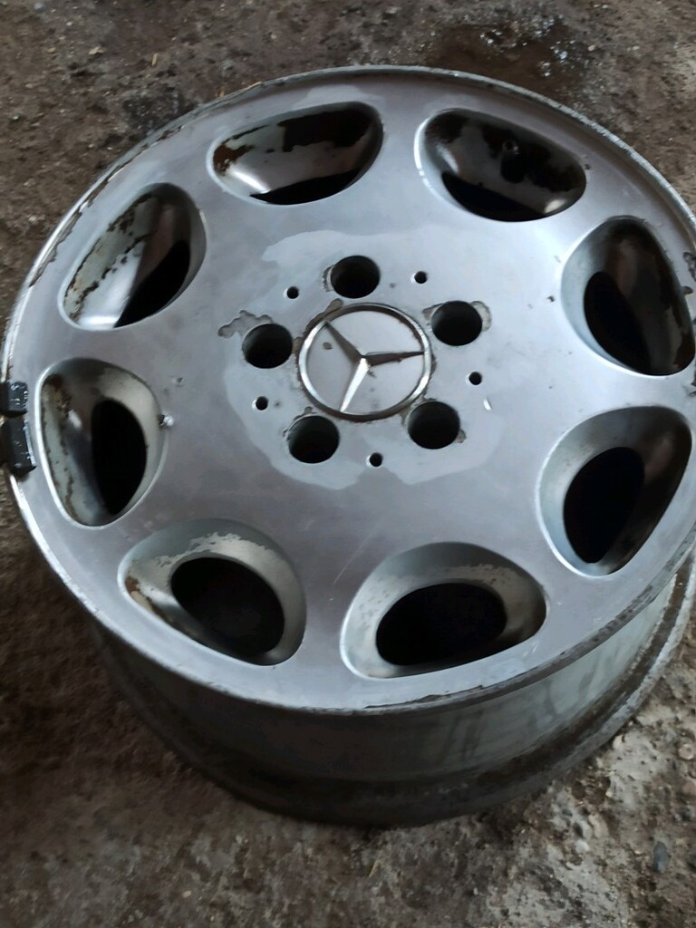 Mercedes 8delik 15 inç cant tek adet kırık kaynak vs yok göründüğü gib ...