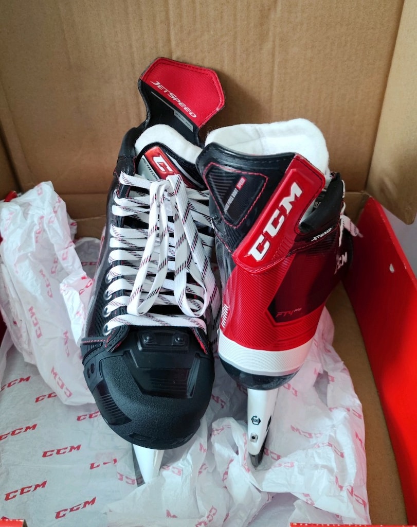 CCM JetSpeed FT4 Pro INT Wide - Buz Hokeyi Pateni - letgo'dan ...