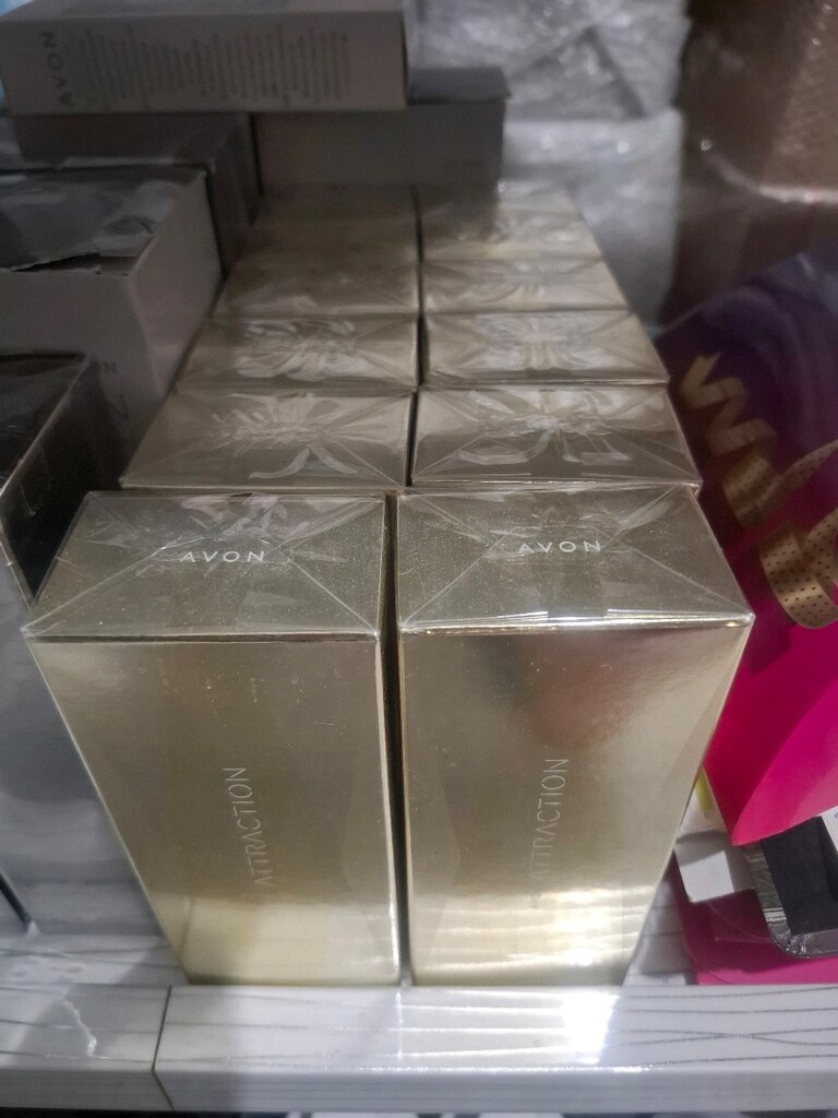 avon attraction 50 ml kadın parfüm 12 adet | Türkiye'deki İkinci El ...
