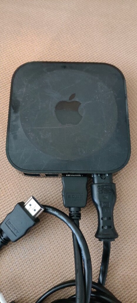 Apple TV Model A1378 (2. Nesil). Kablosu ve HDMI kablosu ile beraber ...