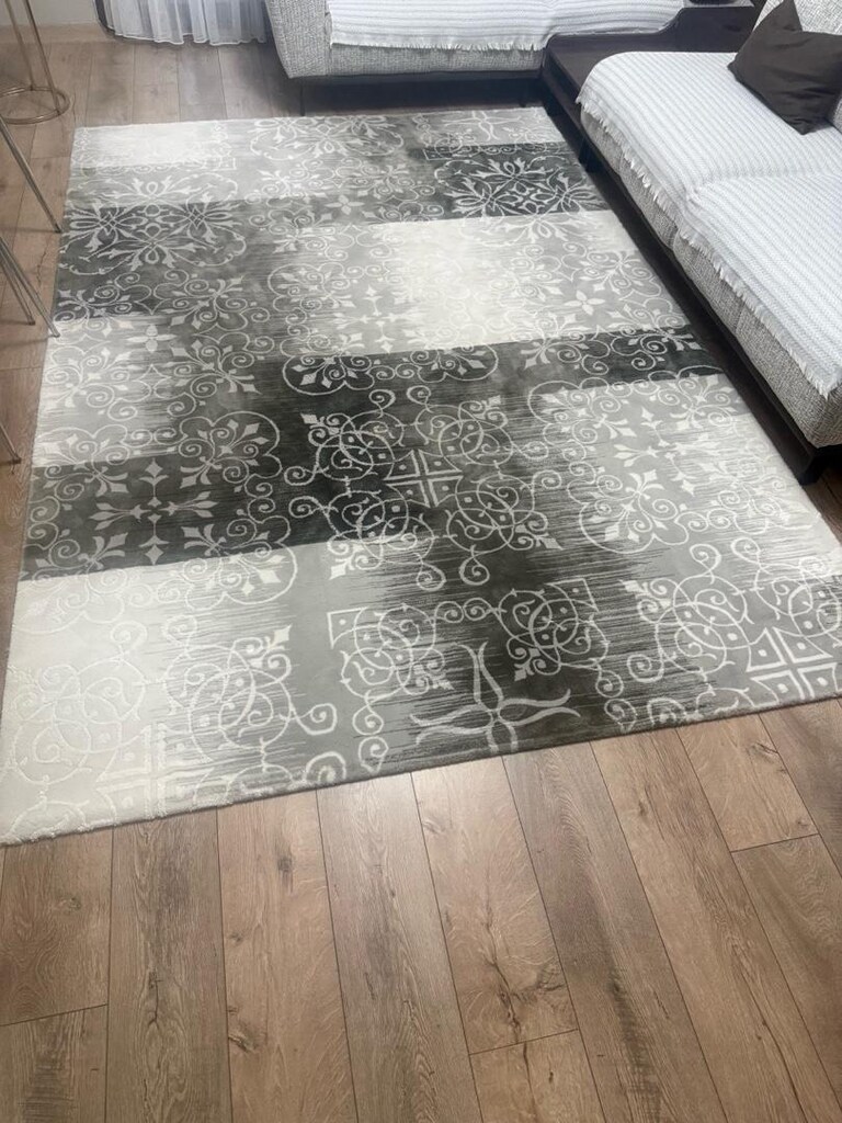 6 mt kare Royal marka halı - letgo'dan Sıfırından Uygun Fiyata Al