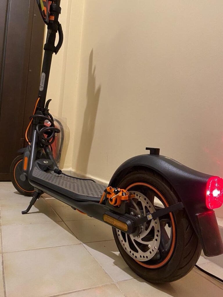 Segway F40E Elektrikli Scooter - letgo'dan Sıfırından Uygun Fiyata Al