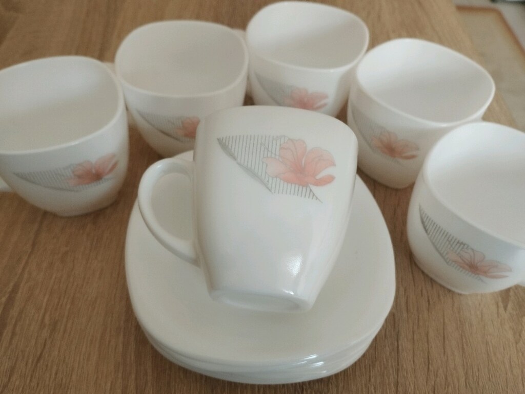 Arc Opal Fransız 1970's Vintage sütlü kahve ve çay fincan takımı 6'lı ...