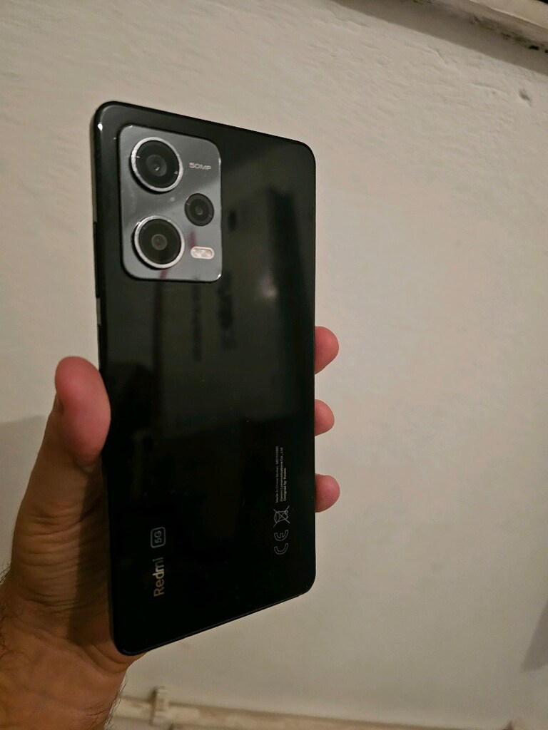 Redme Note 12 PRO 5G 16 Ram 256 hafıza , temiz , yurt dışı ama server ...
