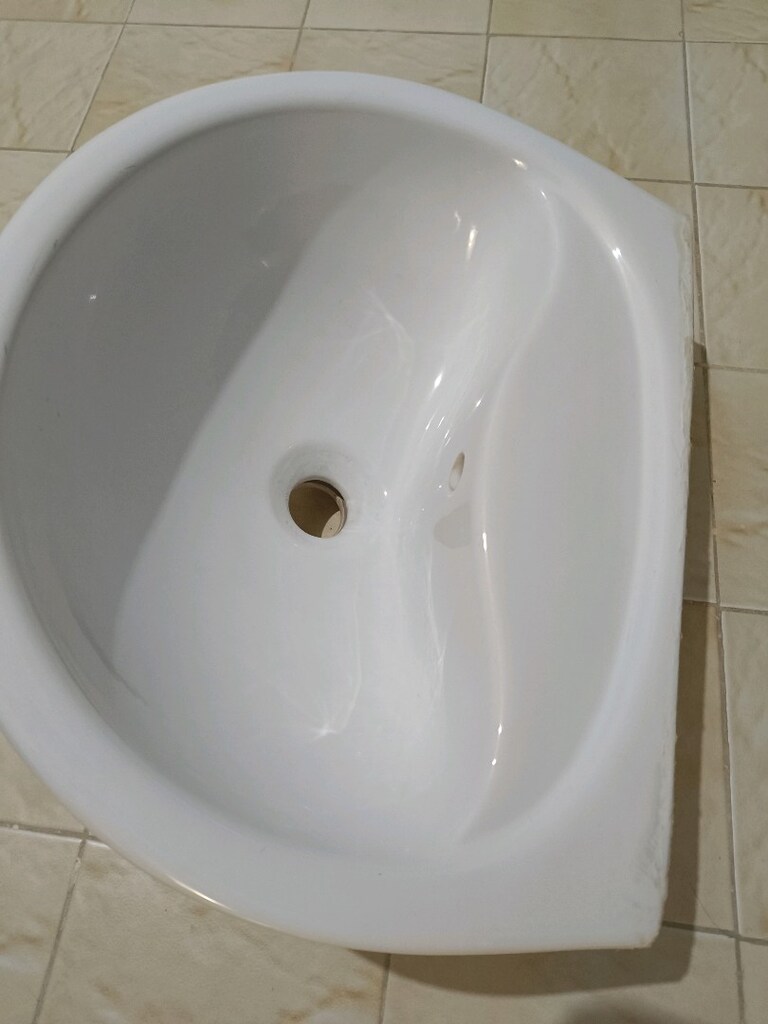 Uygun Fiyata Lavabo Batarya Yeri Yok Normal Yukarıdan Gelen Musluklu ...