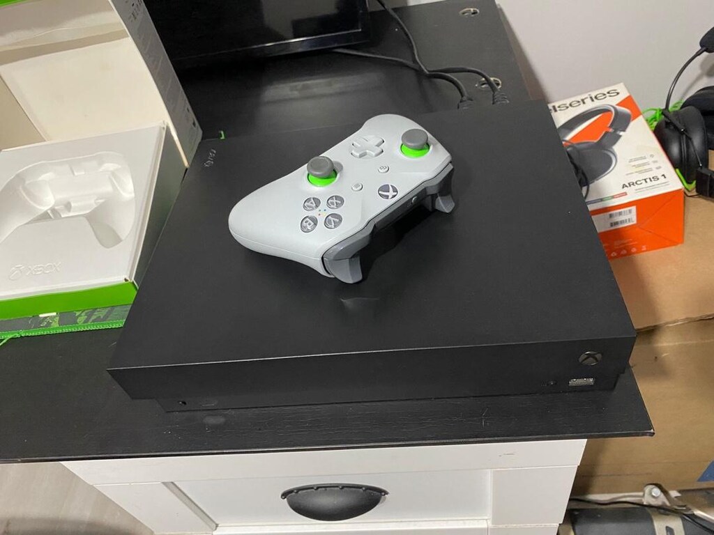 Xbox One X 1 TB Özel seri kol - Oyun ve Oyun Konsolları - 1691743385
