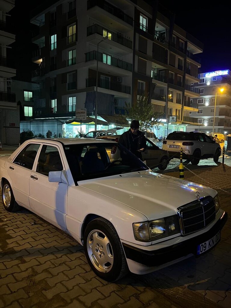 Hatasız Değişensiz Orjinal Düşük Kilometre Sunroof 190E 2.0 - Araba ...