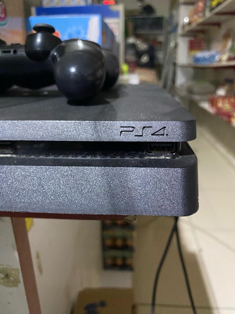 PS4+RAMPAGE 240hz oyuncu monitörü - letgo'dan Sıfırından Uygun Fiyata Al